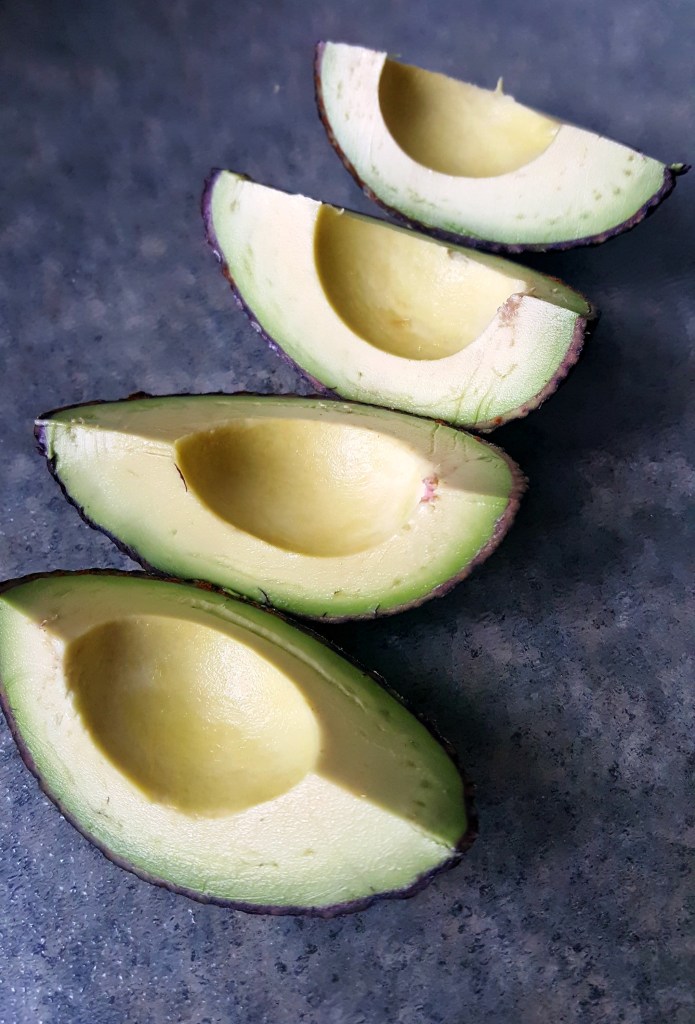 How to Peel an Avocado- Fast! | Eat Laugh Craft- A Healthy Living Blog